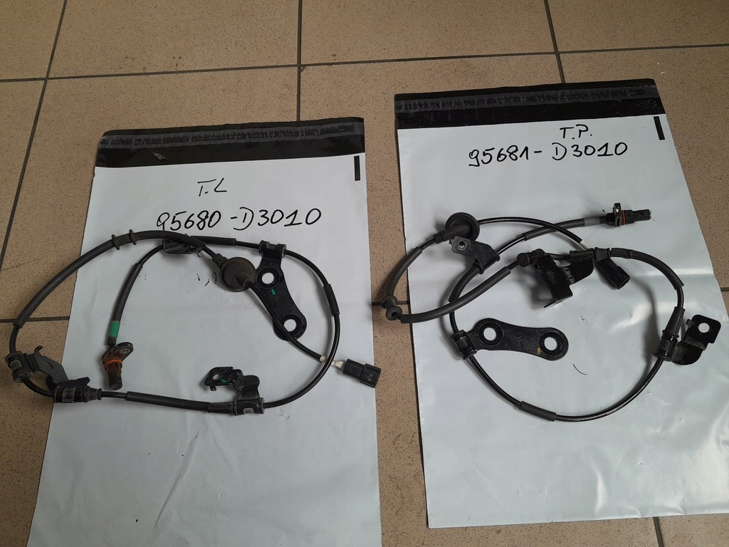 HYUNDAI TUCSON II III LIFT 2018 4WD CZUJNIK ABS TYŁ 95680-D3010 95681 ...