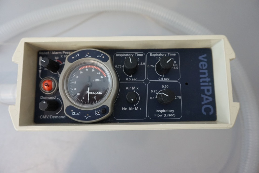 Respirator transportowy karetkowy Ventipac 200D - 7098377248 ...