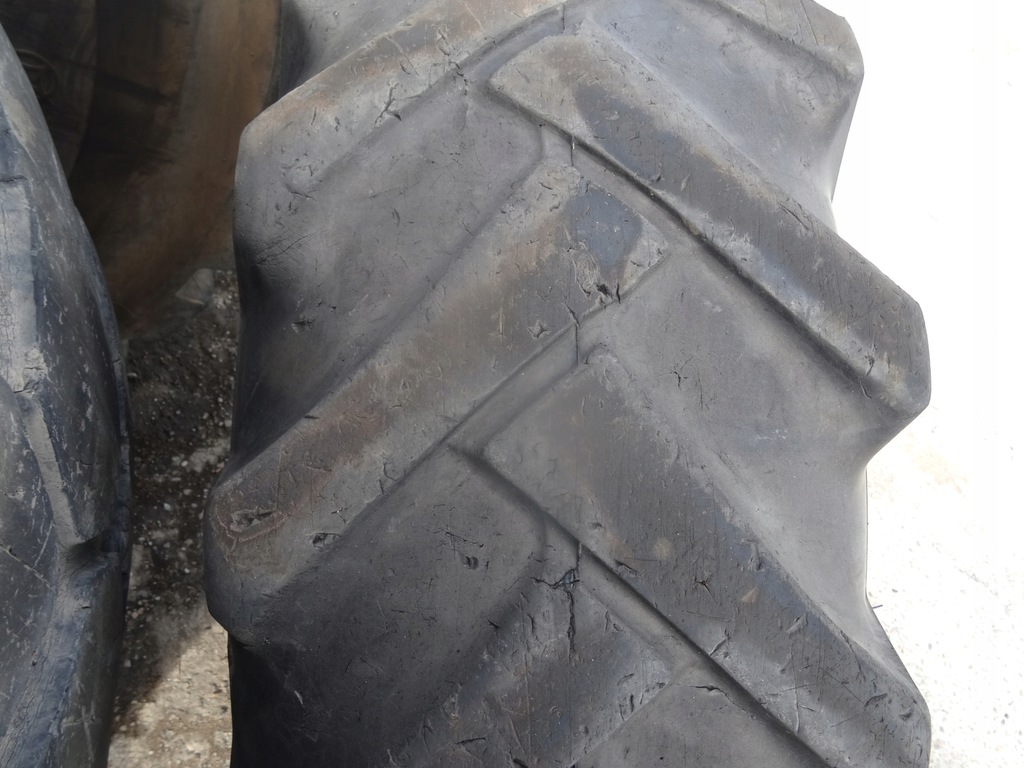 Opony 15.5/80-24 BKT IMPLEMENT-AS504 12PR - 7547662335 - oficjalne ...