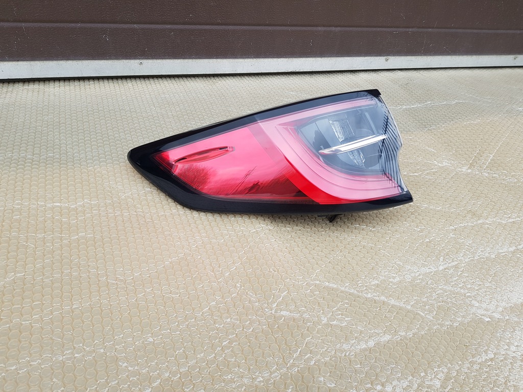 COROLLA E21 KOMBI LAMPA LEWY TYŁ LED 81561-02D30 - 13337364099 ...