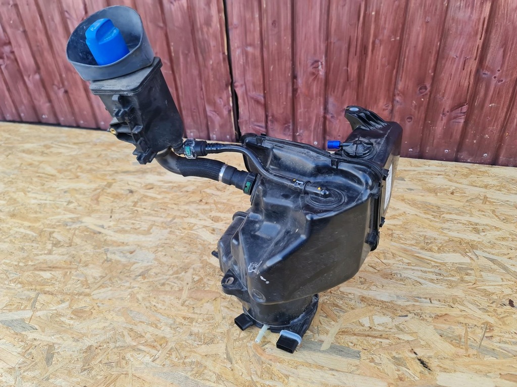 VW Caddy IV 2K5 Zbiornik AdBlue kpl Pompa - 12470630217 - oficjalne ...