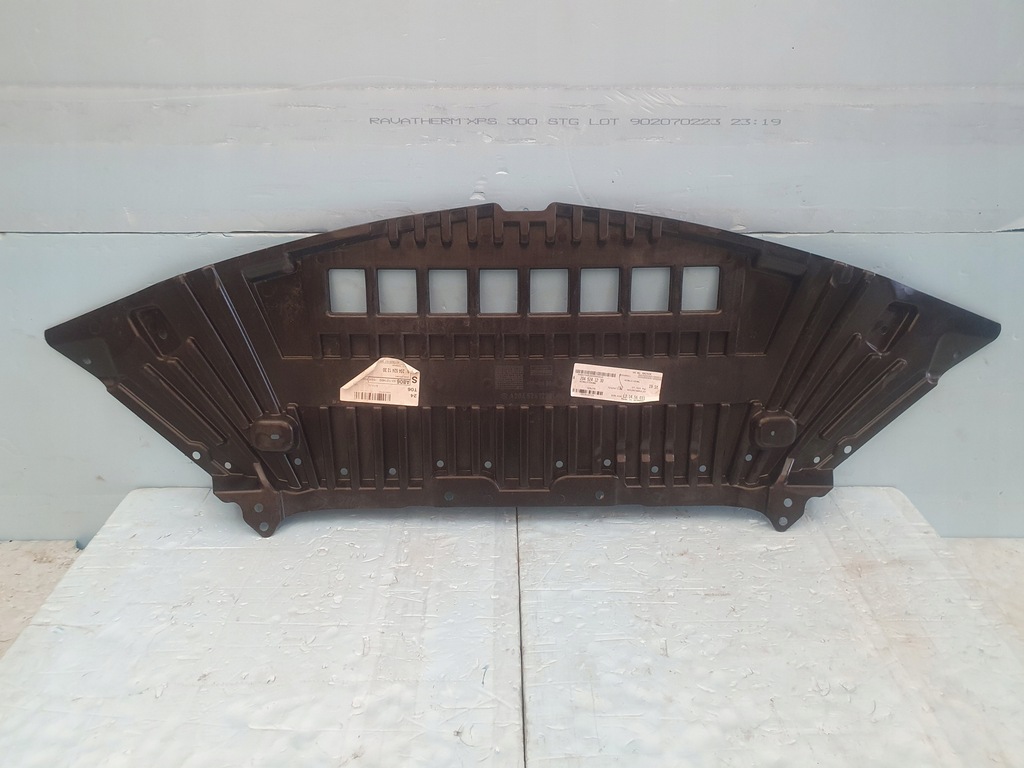 PŁYTA ZDERZAKA C-KLASA W204 6.3 AMG PRZÓD NOWA - 12167211733 ...