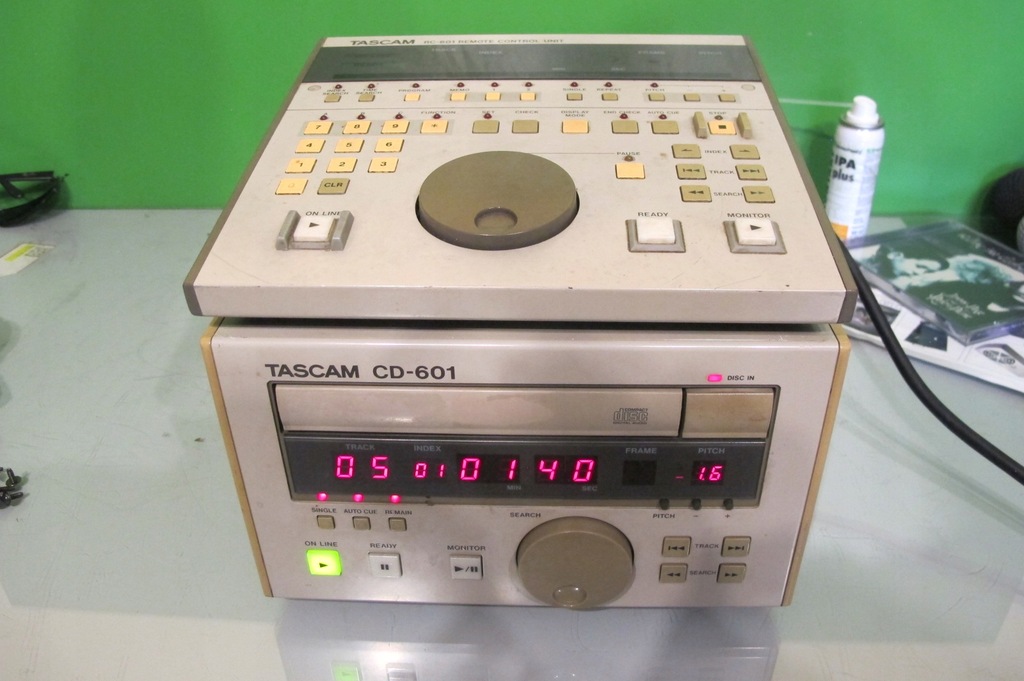 Odtwarzacz CD TASCAM CD-601 - 13493740546 - oficjalne archiwum Allegro