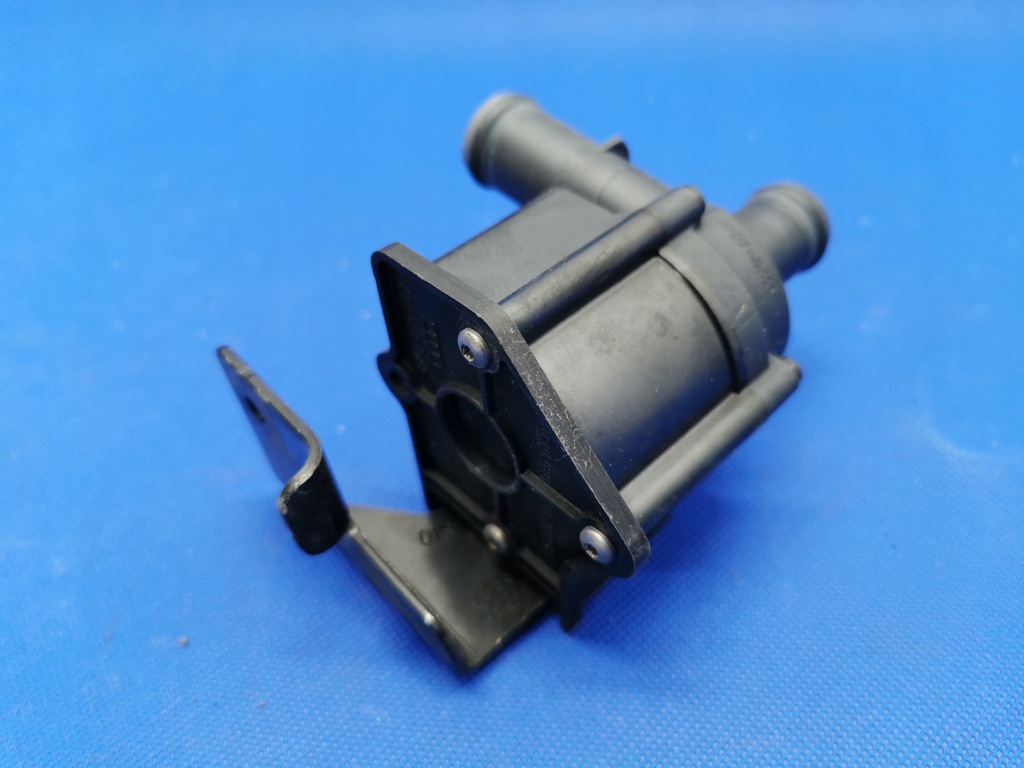 AUDI S4 A4 B8 DODATKOWA POMPA WODY 8K0819147A - 11958474503 - oficjalne ...