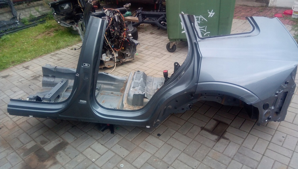 VOLVO XC60 II 2020 BŁOTNIK TYLNY PRÓG LEWY 714 - 13299415701 ...