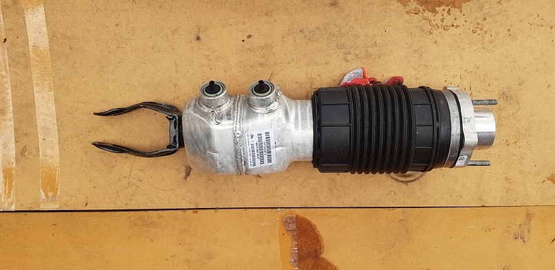 AMORTYZATOR LEWY PORSCHE PANAMERA 971616037G - 7746402886 - oficjalne ...