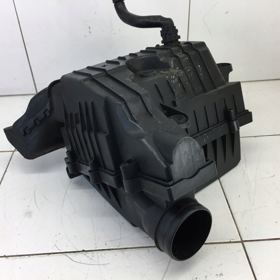Obudowa filtra powietrza AUDI A3 S3 8V 2.0TFSI 14r - 12205081051 ...