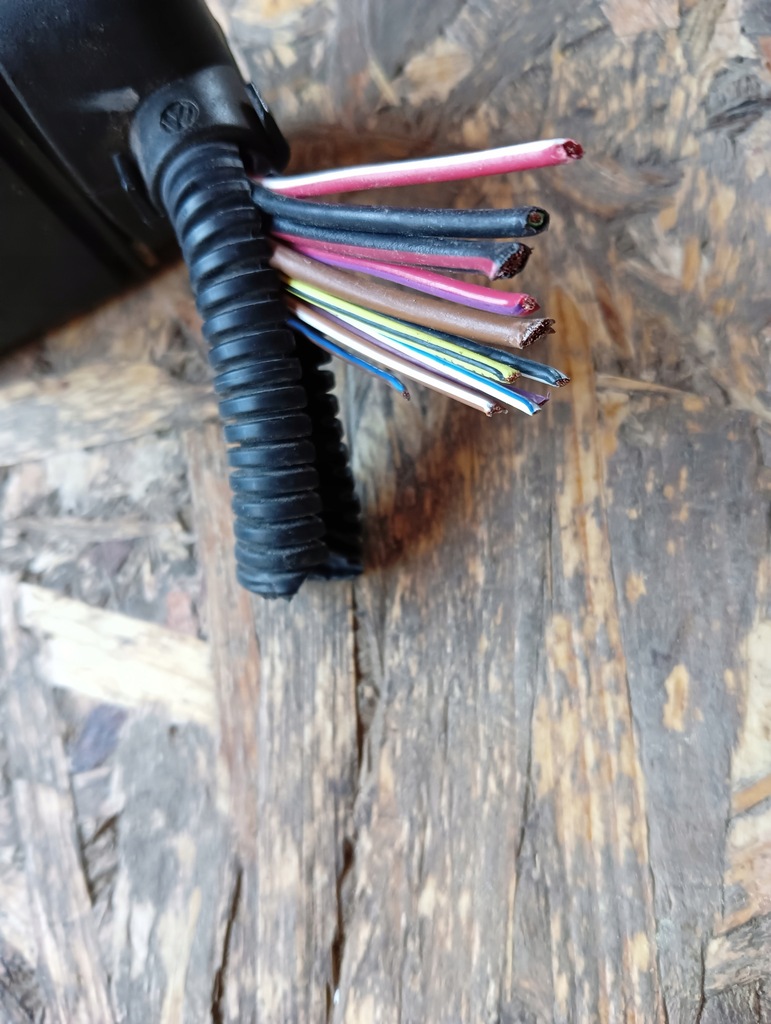 AUDI VW KOSTKA ZŁĄCZE 8K0972701 9PIN - 12100224311 - oficjalne archiwum ...