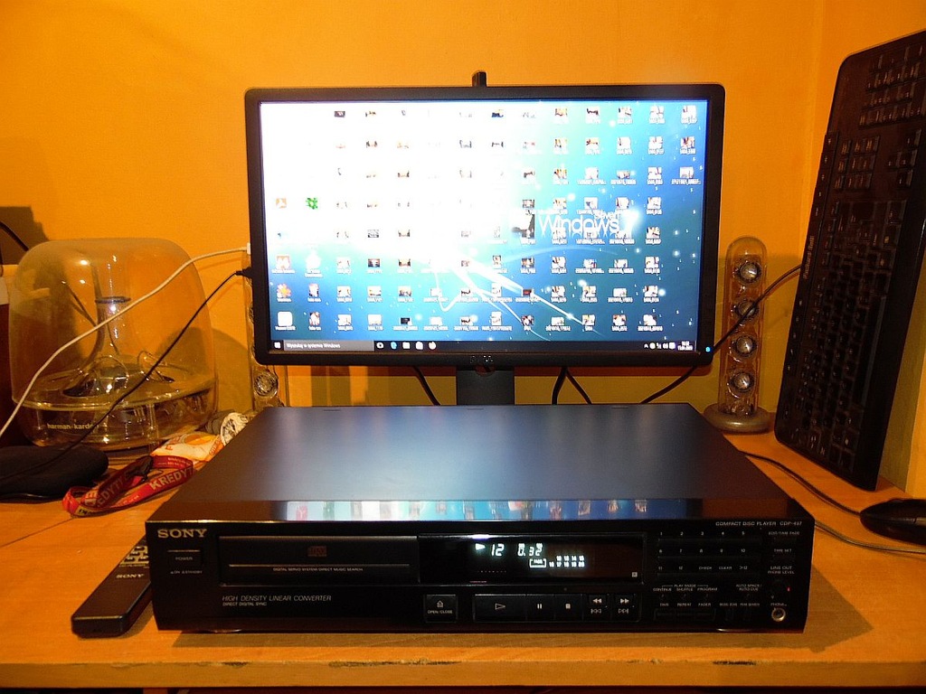 Купить Компактный проигрыватель компакт-дисков Sony CDP-497 с ...