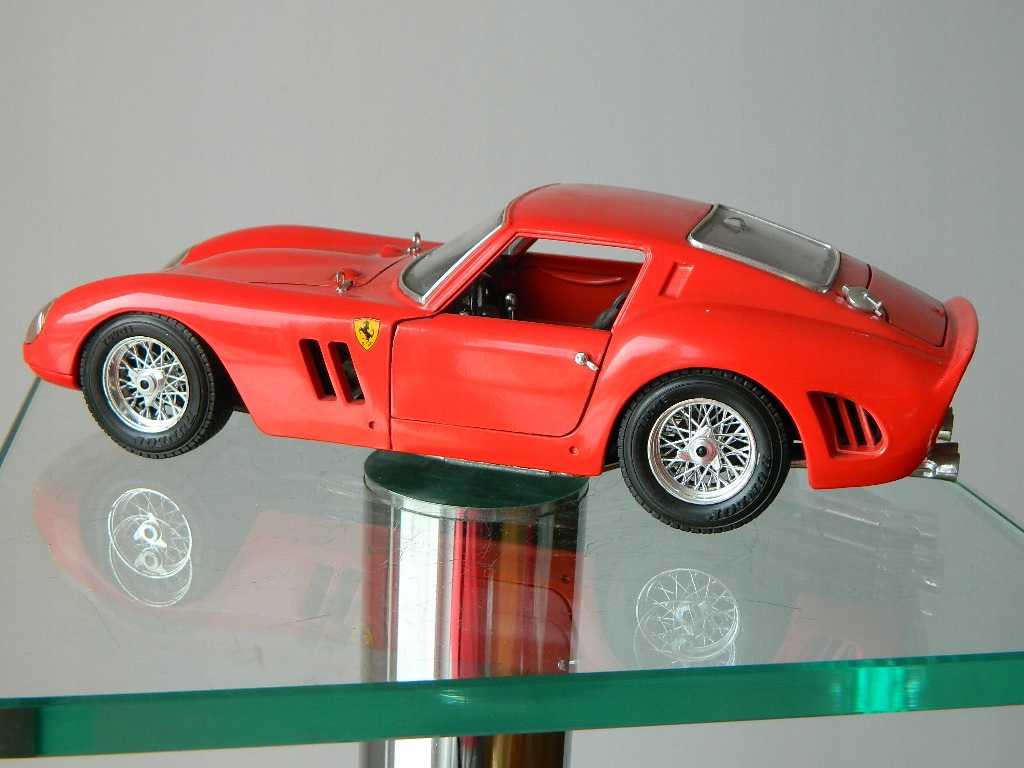 Bburago FERRARI GTO 1962 1;18 - 15283071114 - oficjalne archiwum Allegro