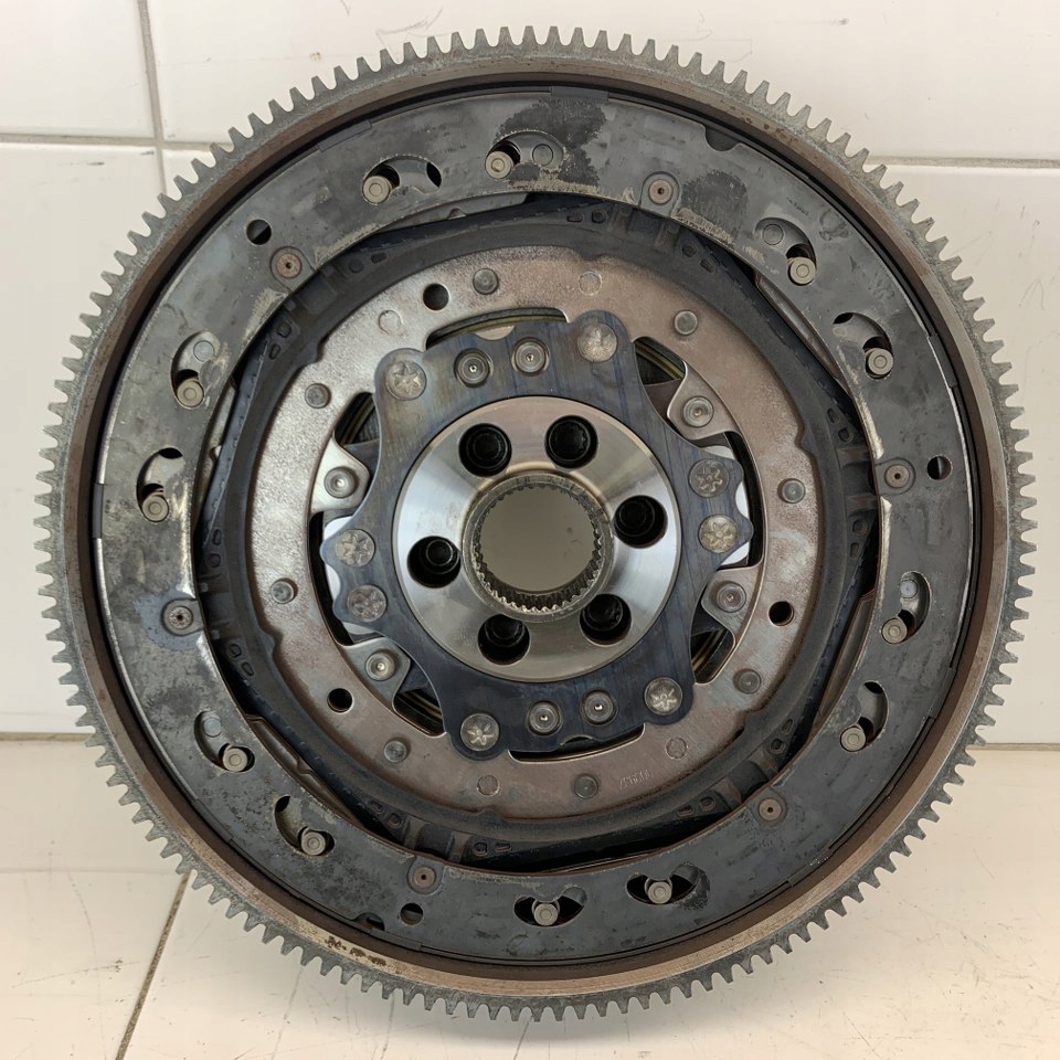 Koło dwu masowe dwumasa sprzęgło 10tys/km VW T6 T6.1 BUS 2.0TDI SRC DNA ...