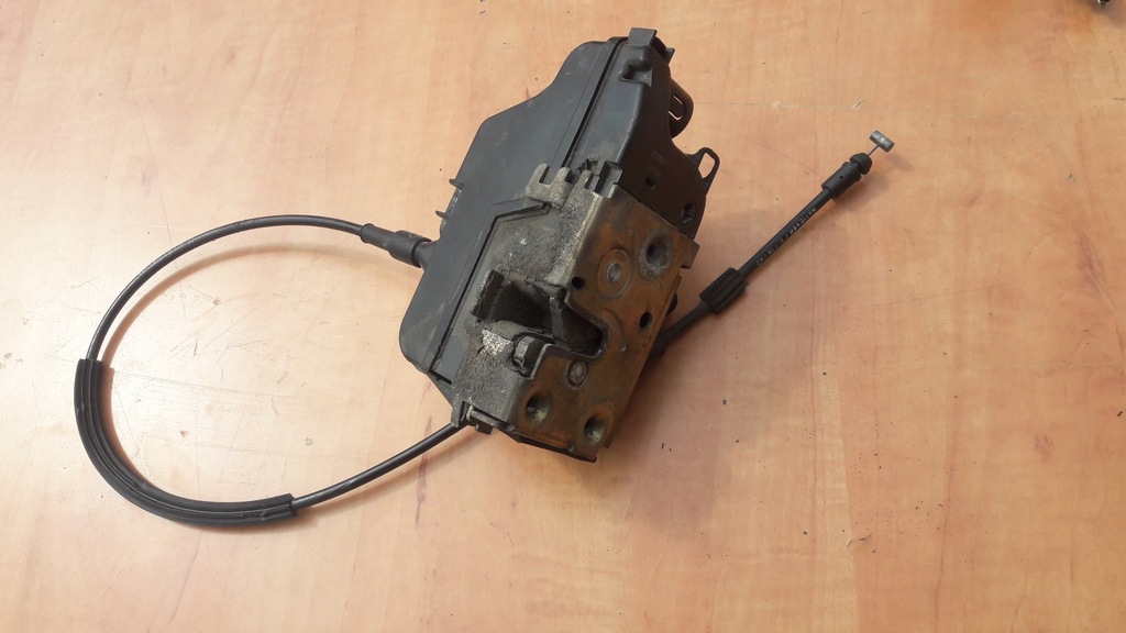 NISSAN PRIMERA P12 ZAMEK DRZWI PRAWY PRZÓD - 12564869578 - oficjalne archiwum Allegro