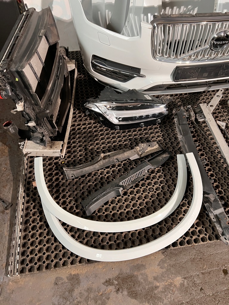VOLVO XC90 II ZDERZAK PRZÓD MASKA KOMPLETNY PRZÓD - 12898179672 ...