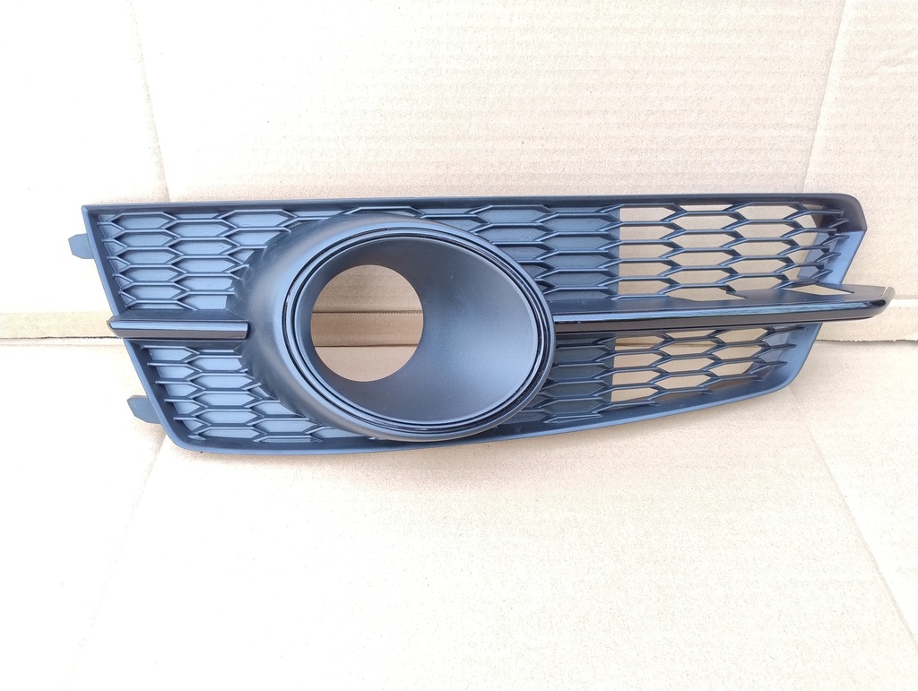 AUDI A6 C7 LIFT S LINE 14- LEWA KRATKA ZDERZAKA PRZÓD ŁADNA 4G0807681AG ...