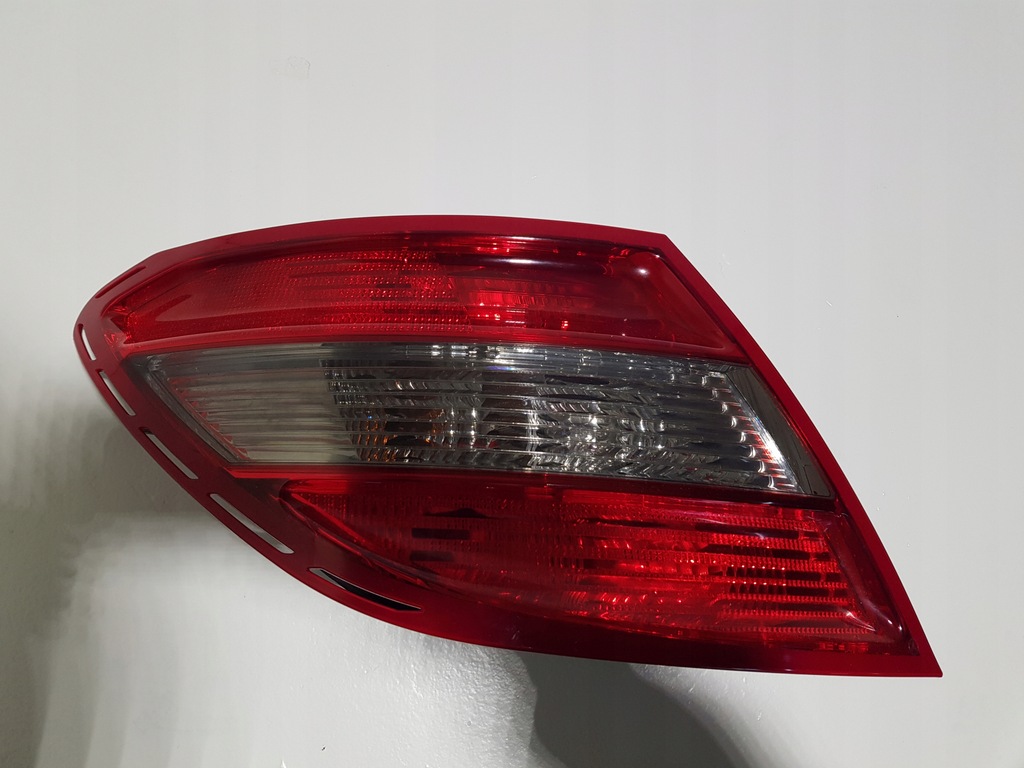 MERCEDES W204 SEDAN LEWY TYŁ LAMPA 2048202964 - 12725189149 - oficjalne ...