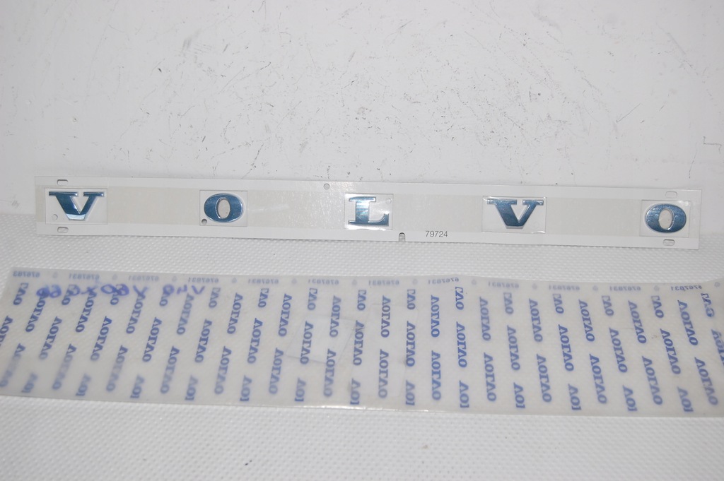VOLVO XC60 V60 LOGO EMBLEMAT KLAPY TYŁ NAPIS - 10890734435 - oficjalne ...