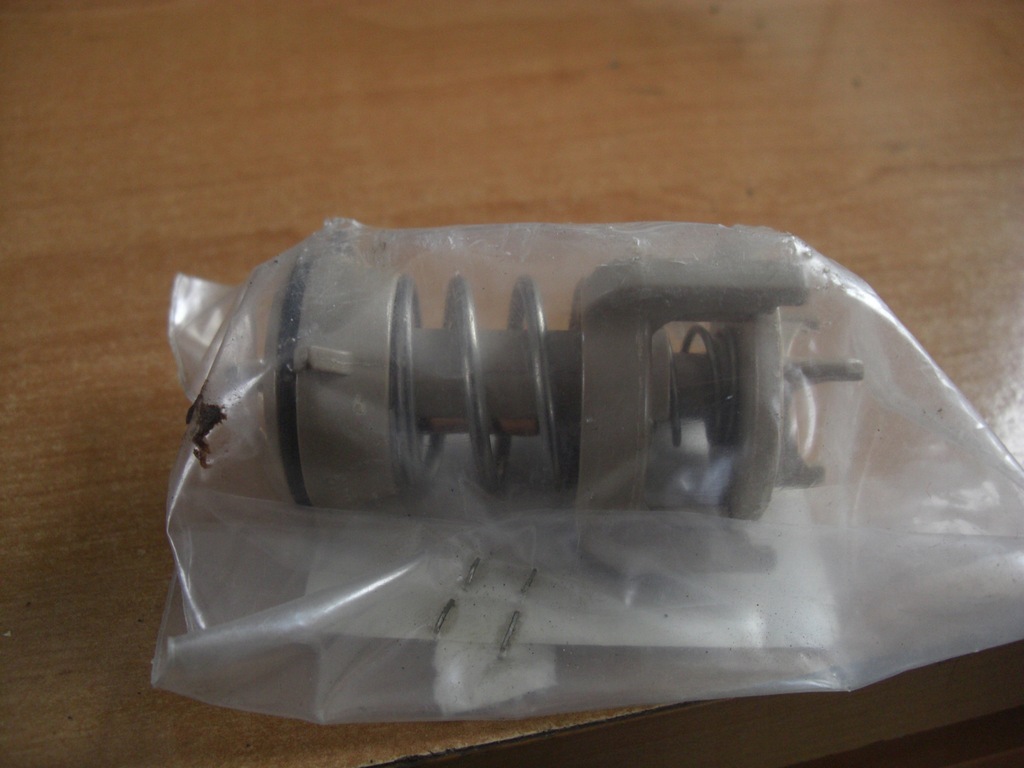 Termostat 04L121113C VW AUDI nowy oryginalny - 8842883486 - oficjalne ...