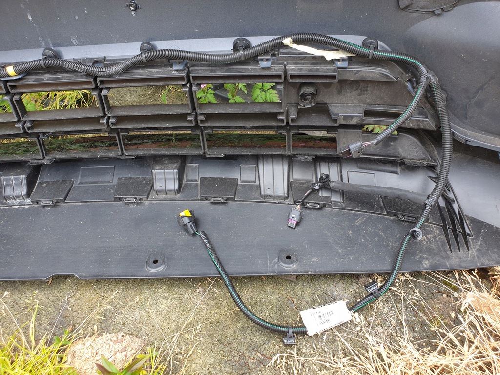 WIĄZKA CZUJNIKÓW PDC ZDERZAKA PRZÓD VOLVO XC40 OE - 13878225104 ...