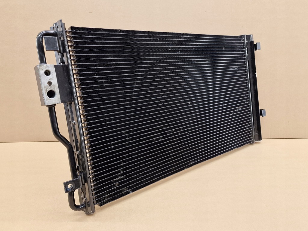 CHŁODNICA KLIMATYZACJI ASTON MARTIN DB11 - 13433572147 - oficjalne ...