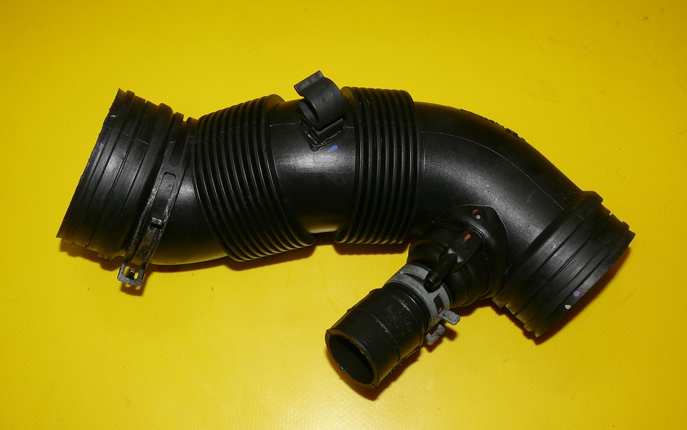 RURA DOLOT FILTRA POWIETRZA VW NEW BEETLE 1.6 BFS - 12167579192 ...