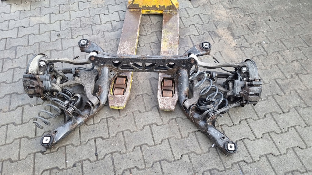 Zawieszenie tylne kompletne A4 B8 A5 8T 3.0 TDI - 13157810021 - oficjalne archiwum Allegro
