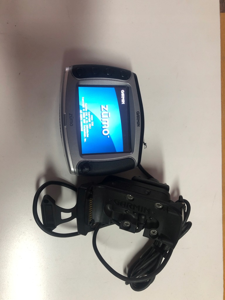 Nawigacja Garmin Zumo 550 + uchwyt motocykl + etui - 7897295326 ...