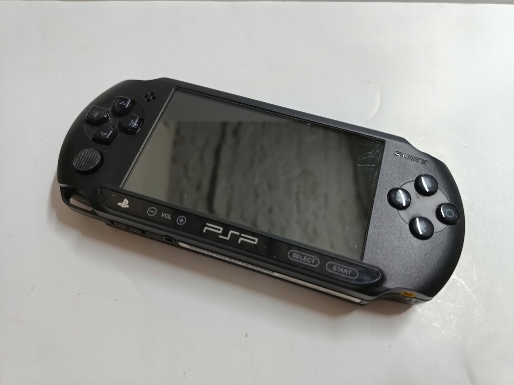 Konsola Sony PSP E1004 2C + 3 GRY stan nieznany - 14099559126 ...