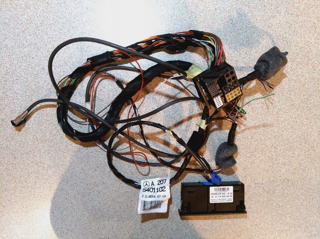 HUB USB + Wiązka Mercedes W207 W205 A1728202826 FV - 10796326096 ...