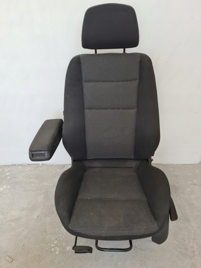 FOTEL LEWY KIEROWCY ZAFIRA II B PODŁOKIETNIK - 12107327327 - oficjalne archiwum Allegro