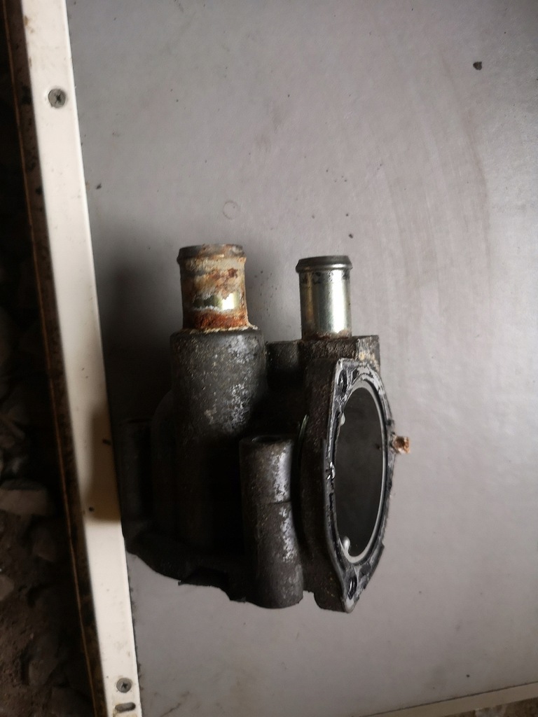 Obudowa termostatu Nissan Micra k11 1.0 110614F100 - 12738101709 ...