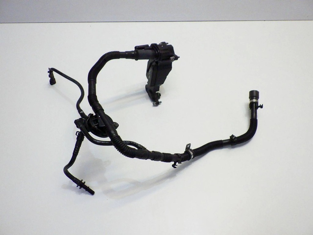 MERCEDES W205 2.0 T 2018 ODMA SEPARATOR OLEJU - 14098479259 - oficjalne ...