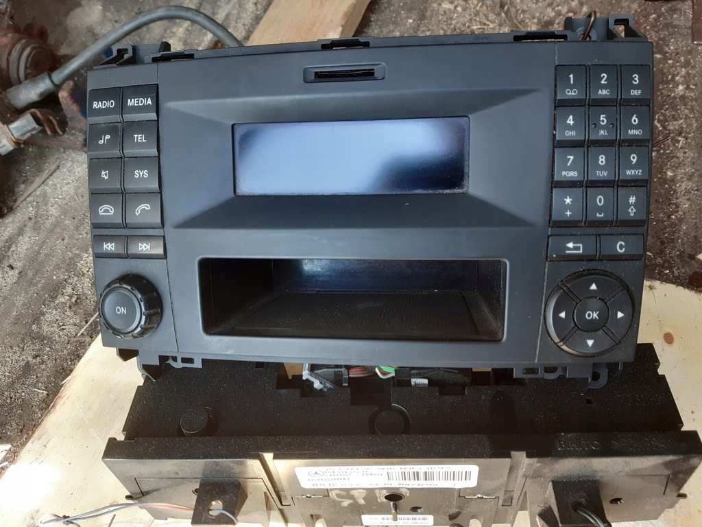 RADIO MB SPRINTER A9069006102 - 13563463144 - oficjalne archiwum Allegro