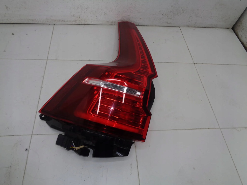 VOLVO XC 60 XC60 II LAMPA LEWA LEWY TYŁ 16R- - 15321058712 - oficjalne ...