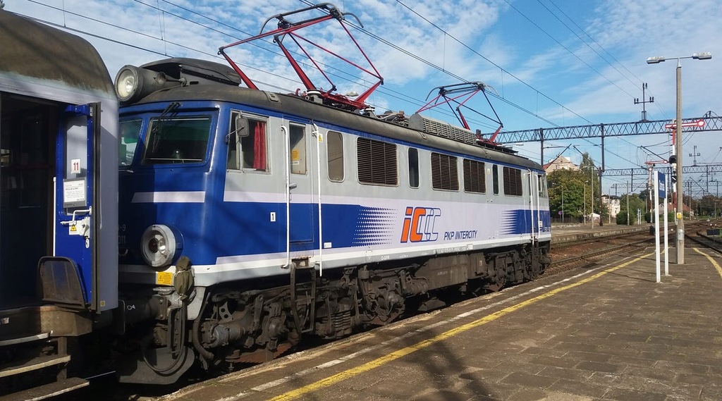 Elektrowóz EU07-343, PKP Intercity Piko 96378-2 - 9708174857 - oficjalne archiwum Allegro