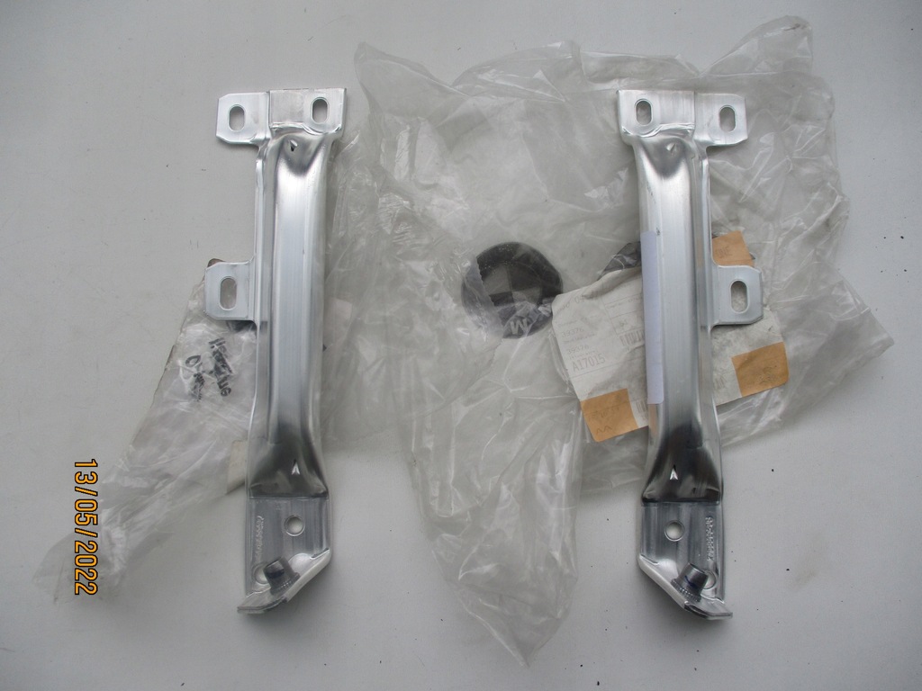 BMW F10 F11 MOCOWANIE ZDERZAKA PRZÓD 51117158893 - 12186579554 ...