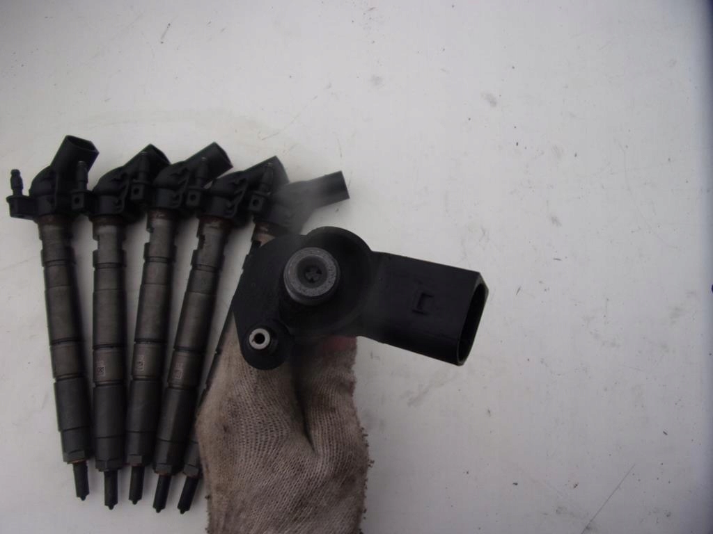 AUDI A8 D3 3.0 TDI WTRYSK WTRYSKIWACZ 059130277AH - 12964146023 ...