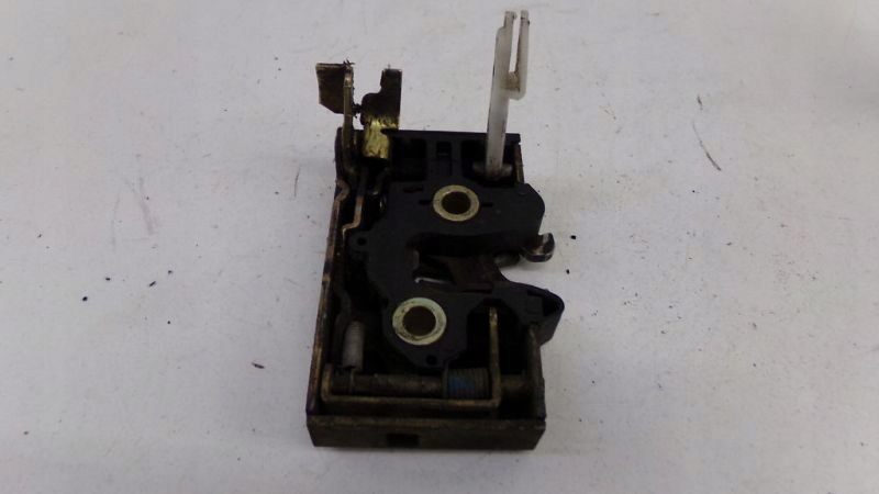 VW GOLF 2 II MK2 ZAMEK PRZÓD PRAWY 191837016C - 8316577088 - oficjalne ...