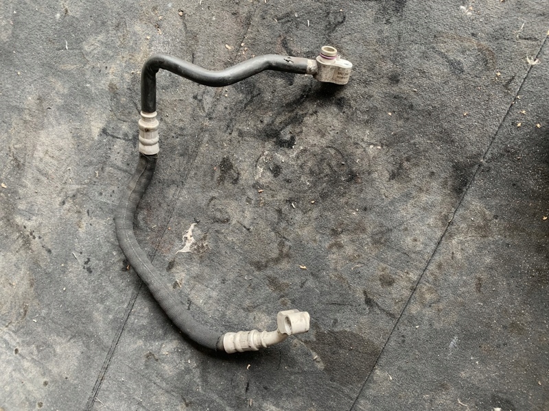 PRZEWÓD WĄŻ KLIMATYZACJI AUDI Q5 8R0260701A - 8490708809 - oficjalne ...