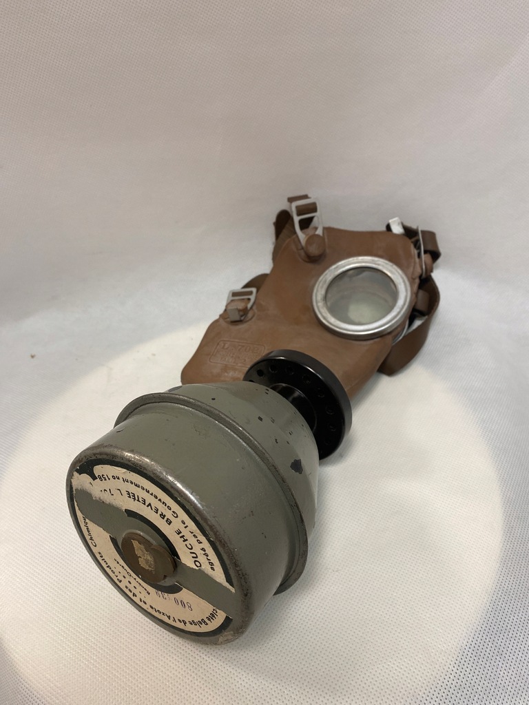 Maska gazowa stara przeciwgazowa PRL etui 9295 - 12627169190 ...