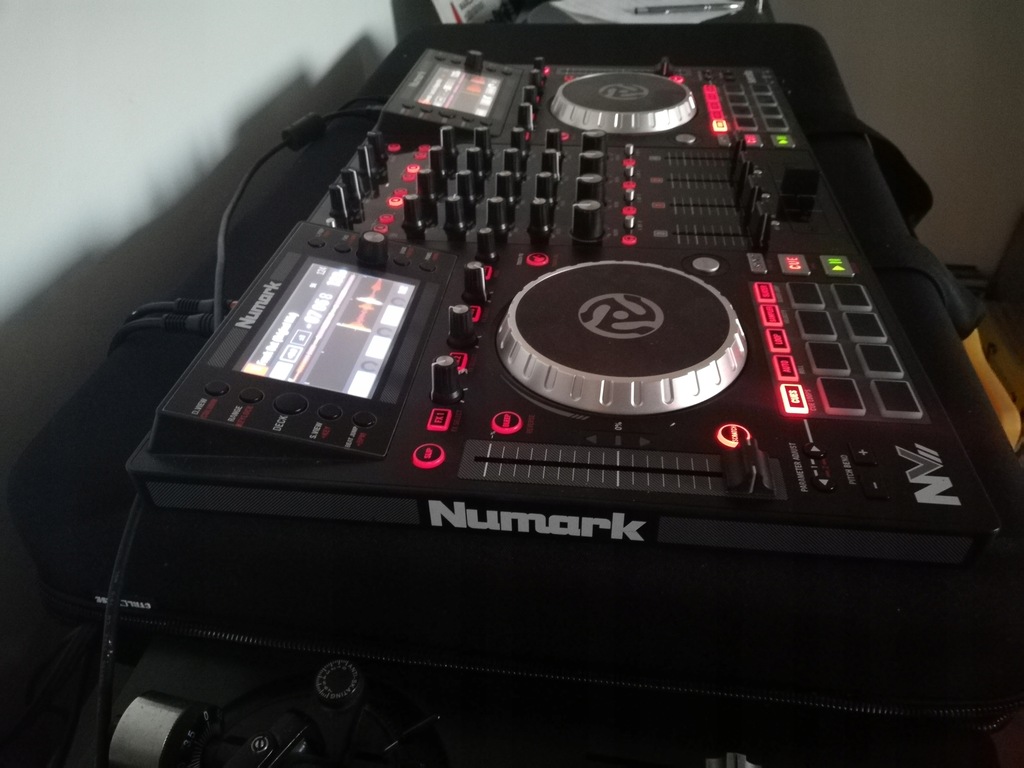 Numark NV2 sterownik midi - 7833081074 - oficjalne archiwum Allegro