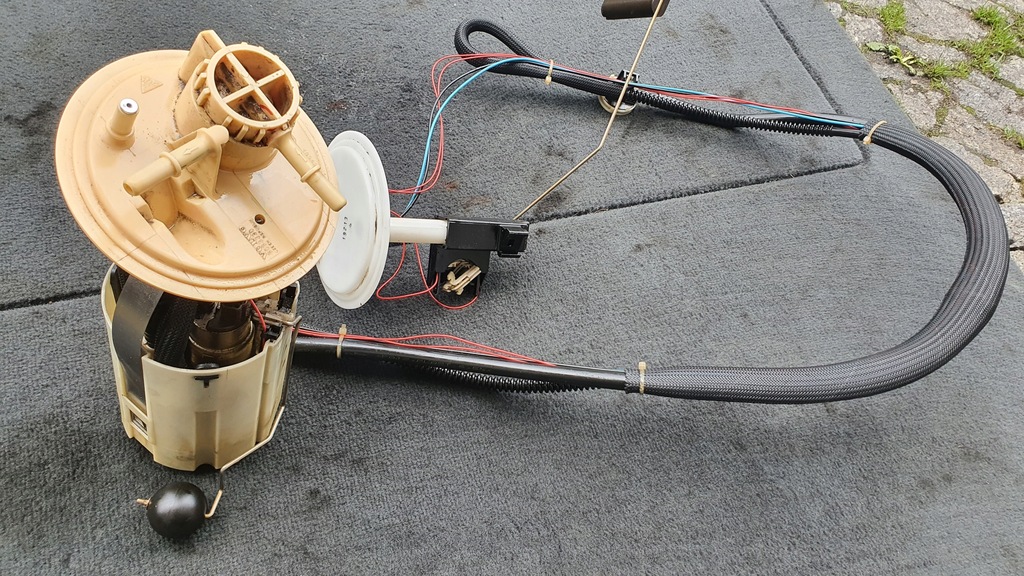 VOLVO S60 I V70 XC90 2.4D5 163KM POMPA PALIWA BAK - 12673788218 ...