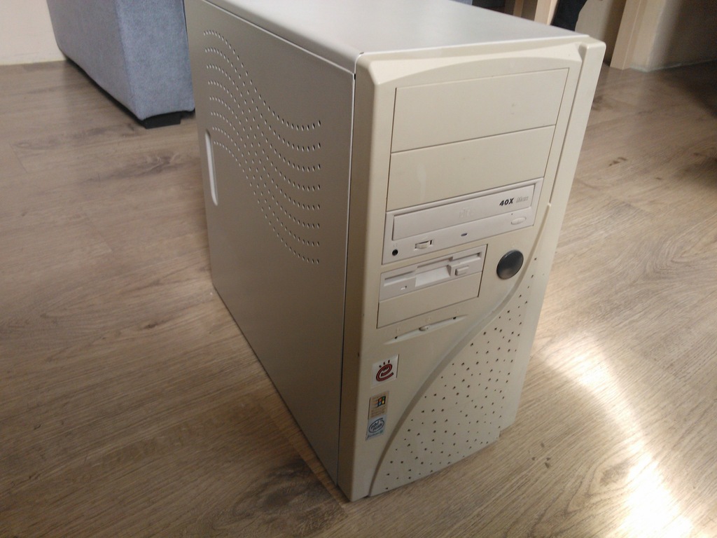 Retro Komputer Windows 98 Intel Pentium III - 7325322286 - oficjalne ...