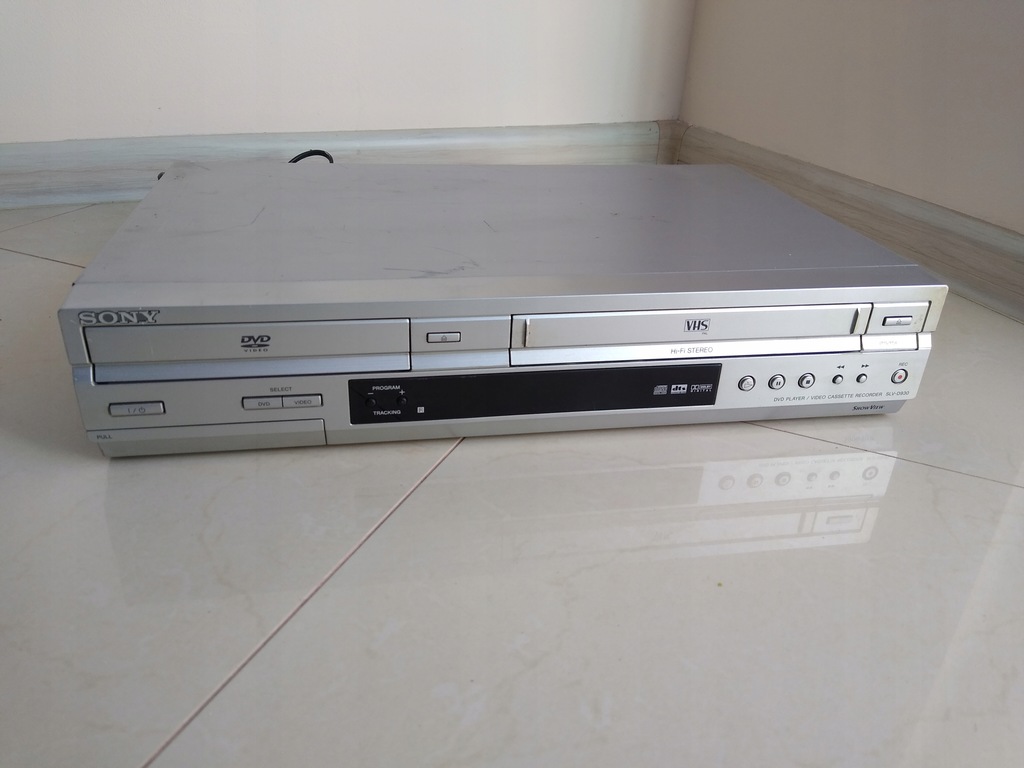 Magnetowid VHS DVD Sony SLV-D930 - 12192376898 - oficjalne archiwum Allegro