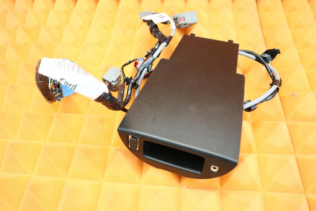 FORD KUGA MK1 PORT USB AUX WIĄZKA - 12378287126 - oficjalne archiwum ...