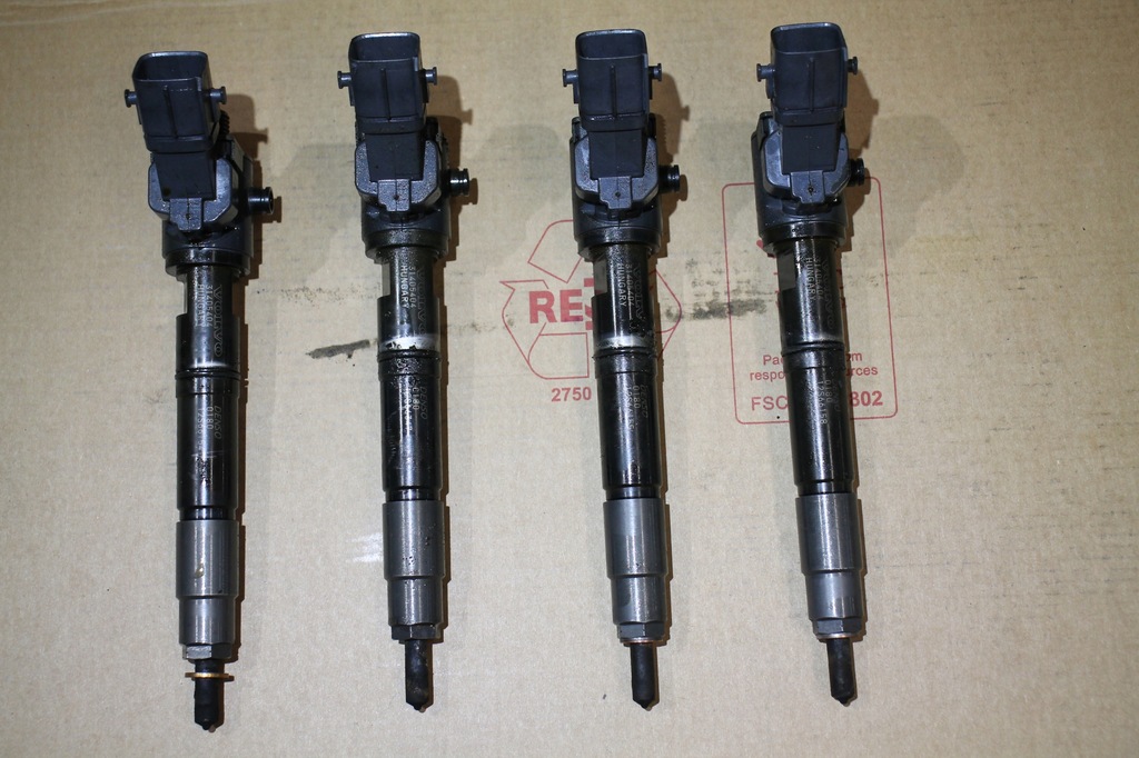 VOLVO V40 V60 S60 V70 S80 XC60 V90 S90 XC90 2.0 D4 WTRYSKIWACZE ...