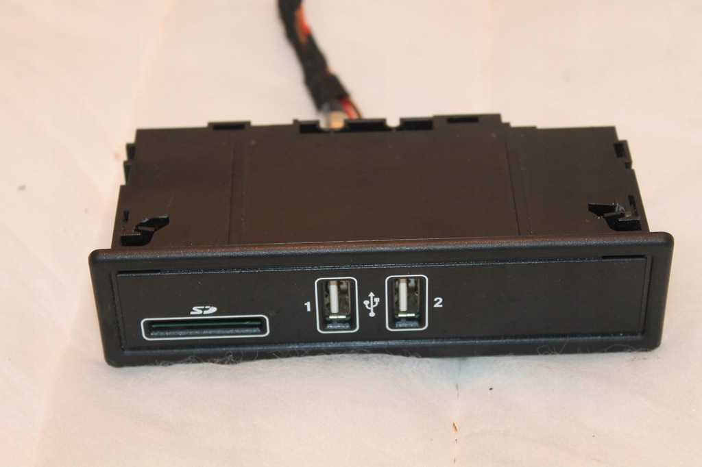 PRZYLACZE PORT USB AUX GNIAZDO sd mercedes w213 e - 11475857589 ...