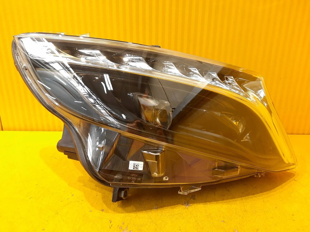 Mercedes-Benz W447 LAMPA PRZÓD PRAWA FULL LED ILS A4479063301 ...