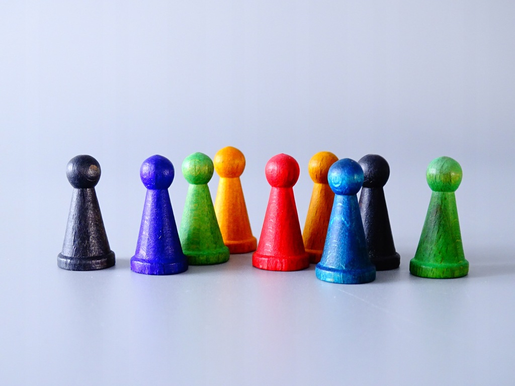 ZABYTKOWE DREWNIANE PIONKI DO GRY WARCABY - 12100656354 - oficjalne archiwum Allegro