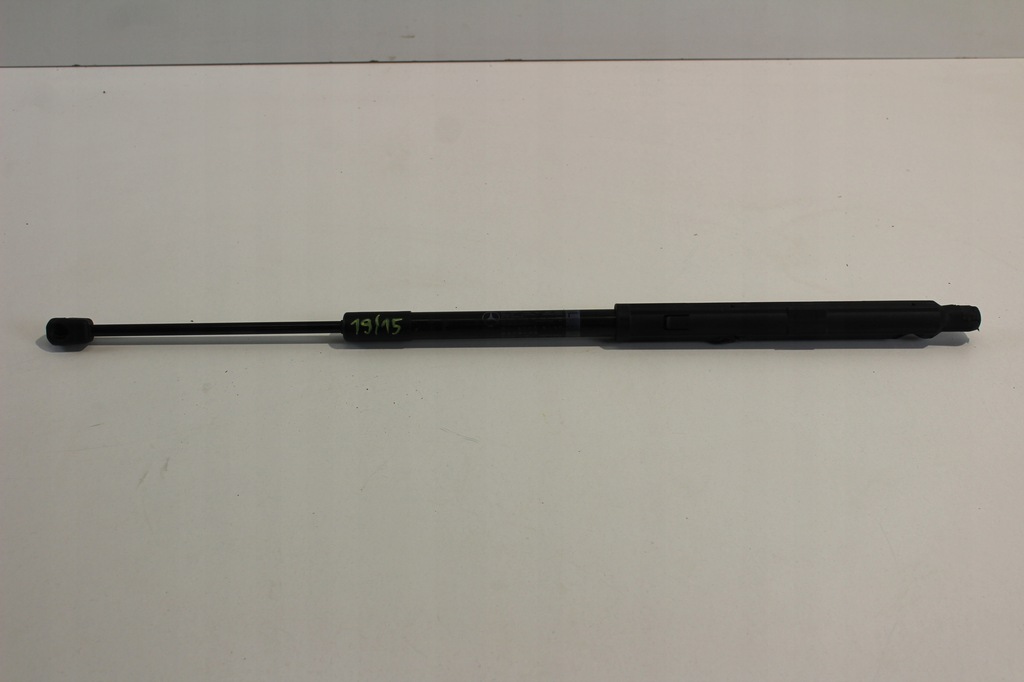 SIŁOWNIK MASKI MERCEDES 205 C-KLASA W205 IGŁA - 13077631527 - oficjalne ...