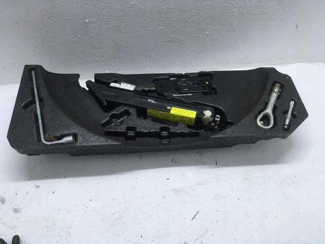 WKŁAD BAGAŻNIKA ZESTAW NAPRAWCZY MERCEDES ML W164 - 13333263098 ...